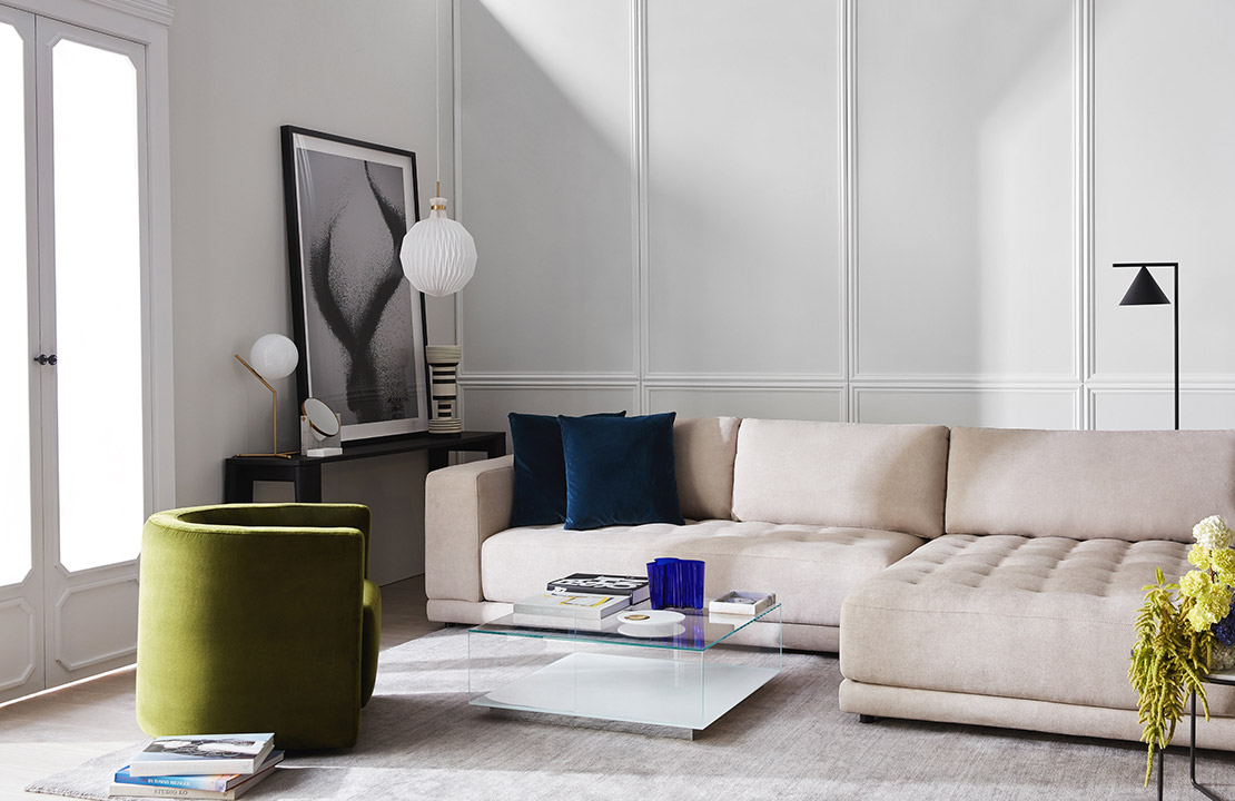 Four different looks, one sofa: the Felix