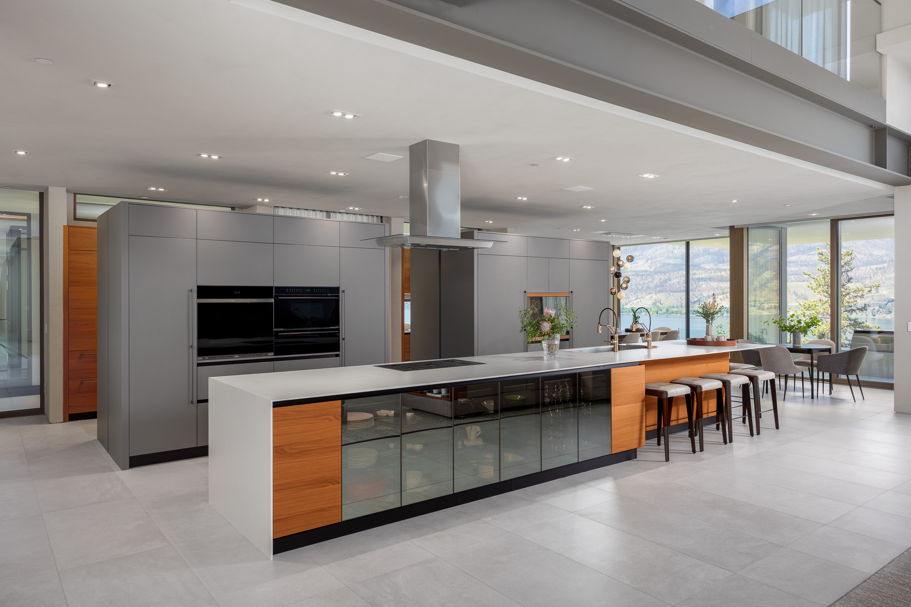 Explore the ultimate luxury lakefront development | King Living