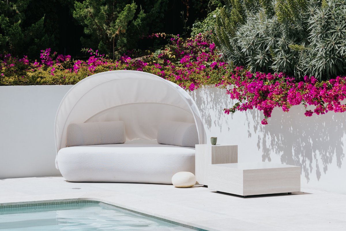 The Perfect Pool Furniture to Elevate your Pool Party Hosting | King Living